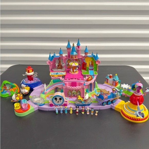 Disney | Toys | Polly Pocket Disney Magic Kingdom Castle Bluebird ...